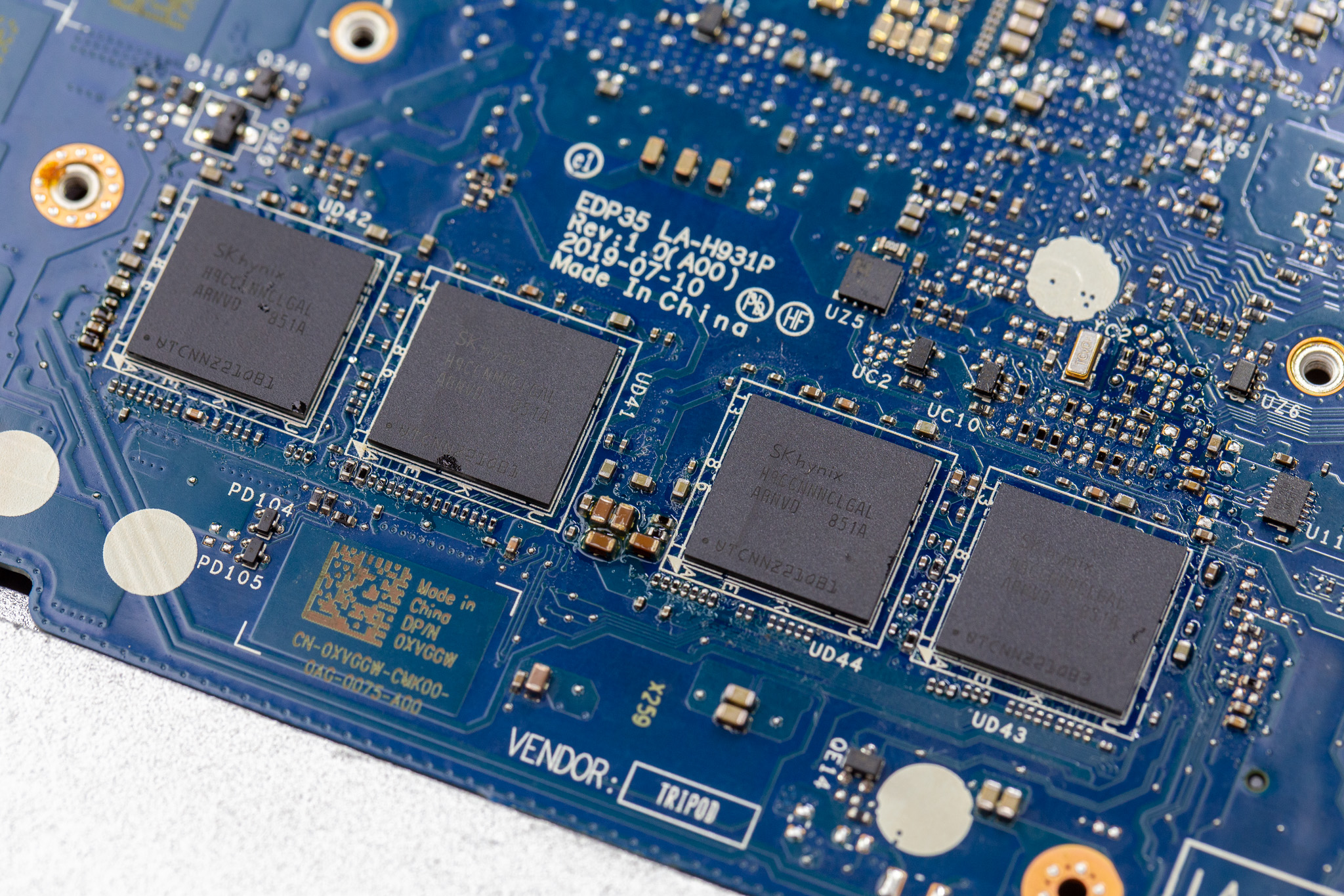 Dell XPS13 RAM Upgrade (7390) | Greg Davill's Projects